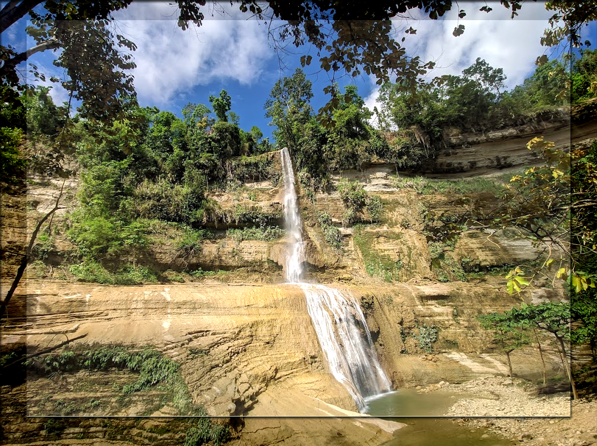 Anda Hidden Paradise Tour, Cabagnow Cave Pool in Bohol